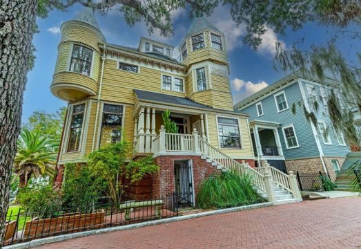 Historic Mansion, 2 Blocks to Forsyth Parkの宿泊プラン一覧・口コミ・予約 - サバンナ | Trip.com