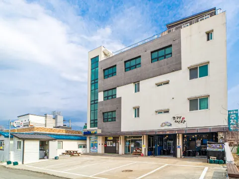 Sokcho Santorini Pension - Sokcho-si