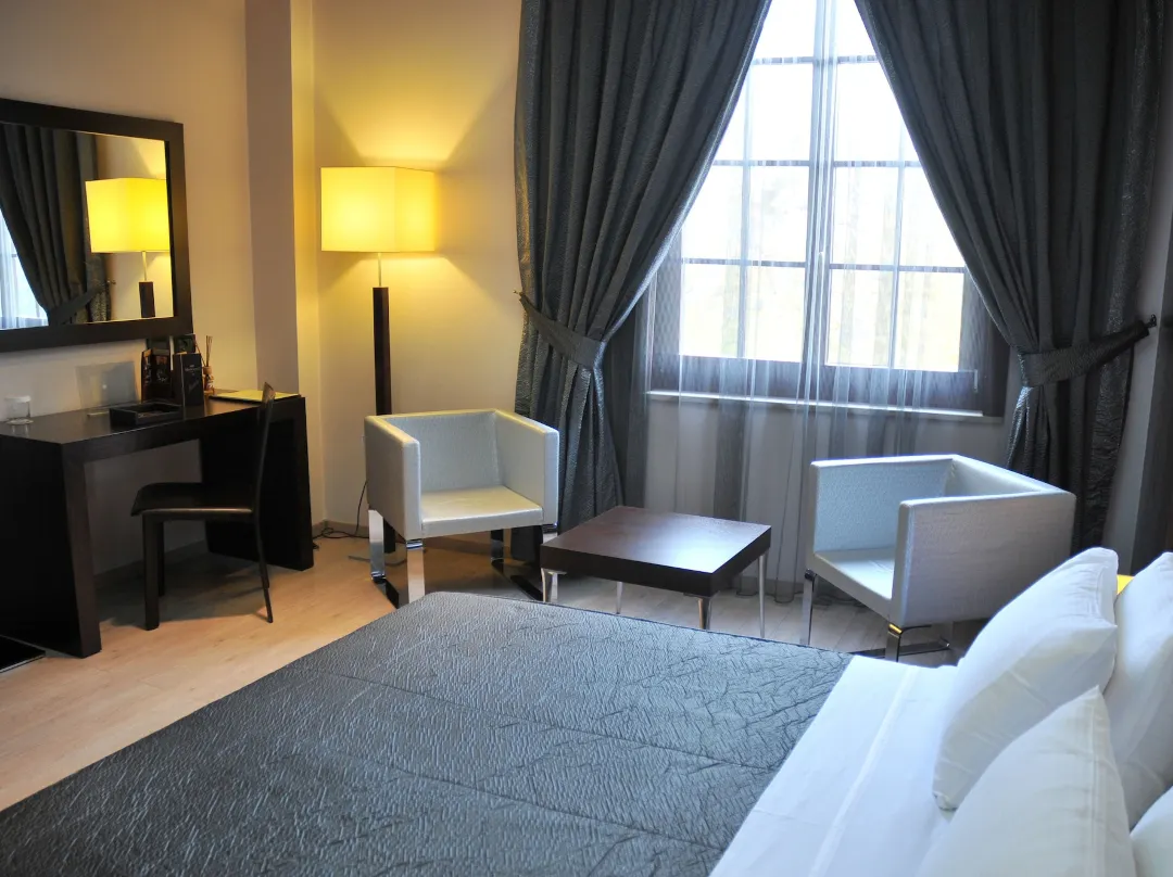 Monarc Hotel - Okres Tiranë