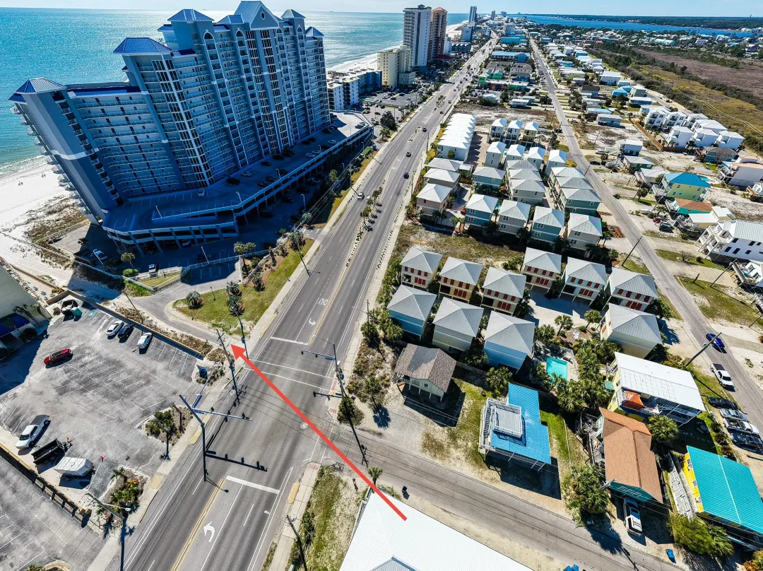 Steps From Beach With Covered Deck - Charming Coastal Retreat - Foley, AL