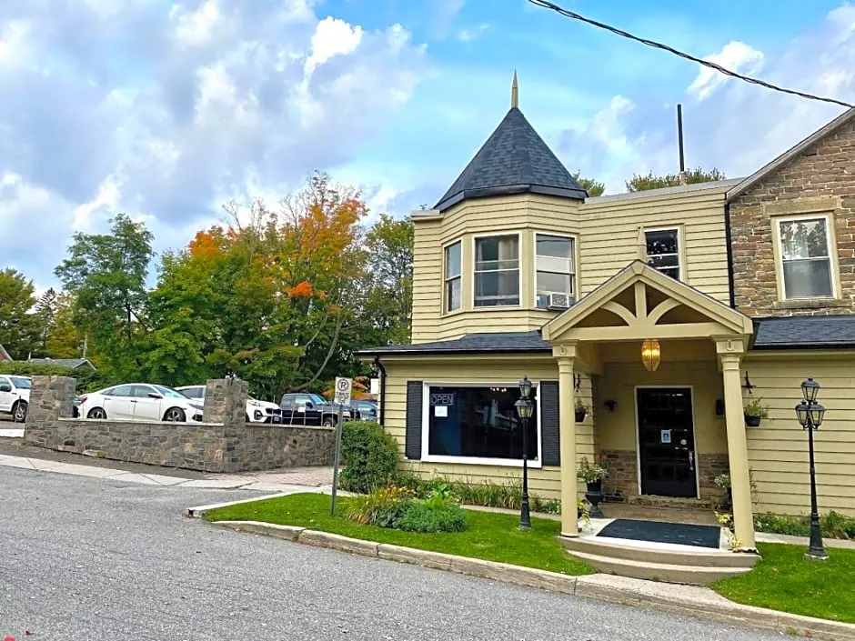 Inn At The Falls - Muskoka District Municipality