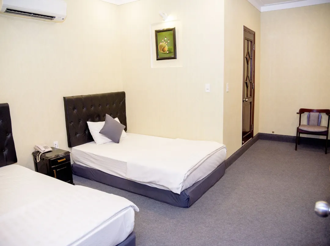 Ha Trinh Hotel - Bien Hoa