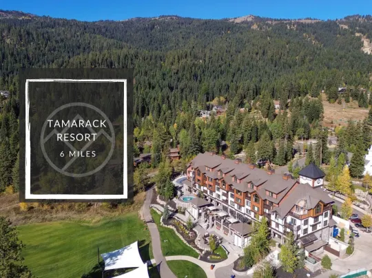 Stunning Lake Cascade Retreat With Hot Tub - Charming Woodland Haven - Donnelly, ID