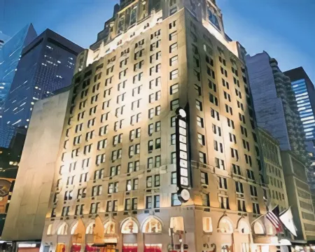 The Chicago Hotel Collection Magnificent Mile Reviews: 115 Verified ...