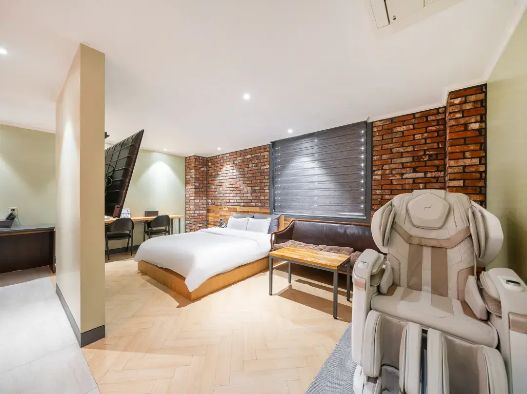 Gwangju Chungjangro Yaja - Gwangju