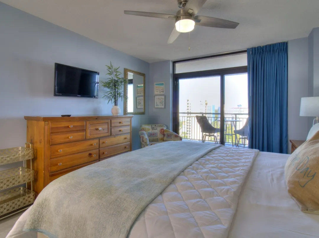Multiple Pools And Luxurious Resort Amenities - Charming Coastal Retreat - Myrtle Beach, SC