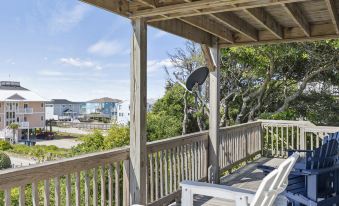 Ocean Views and Covered Parking - Stunning Coastal Retreat, Emerald ...