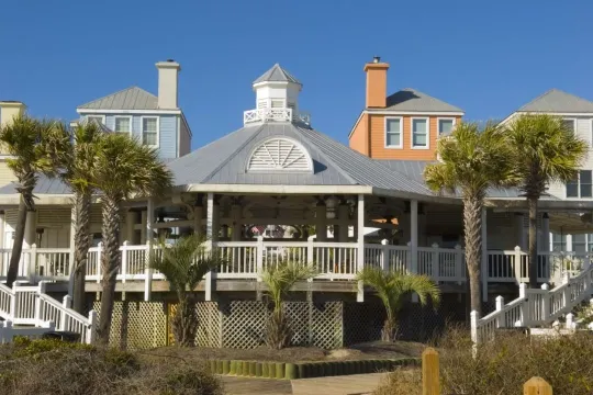 Beachfront Access And Ocean Views - Stunning Coastal Escape - Isle of Palms, SC