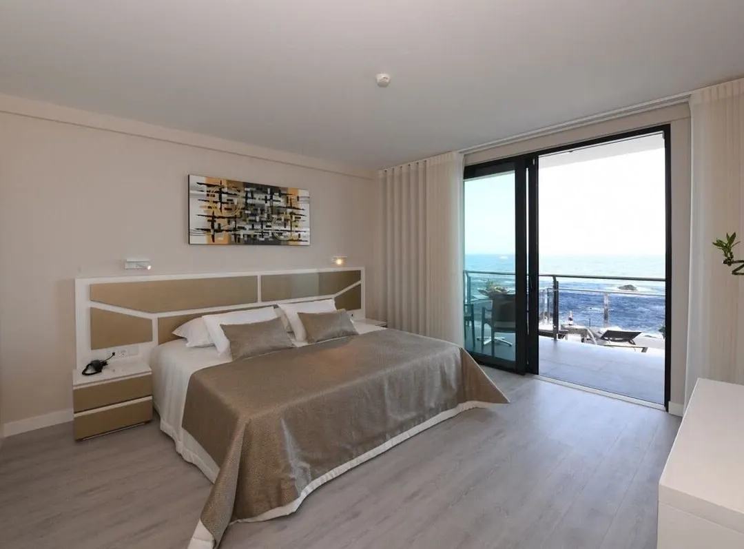 Calamar Hotel - Madeira
