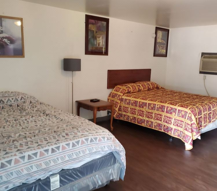 Gross Motel Room