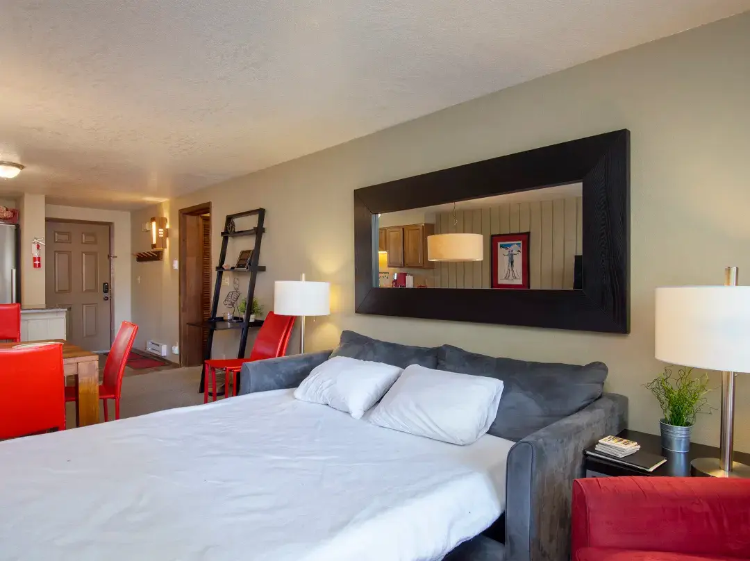 Charming Retro Ambiance And Cozy Fireplace - Delightful Winter Retreat - Winter Park