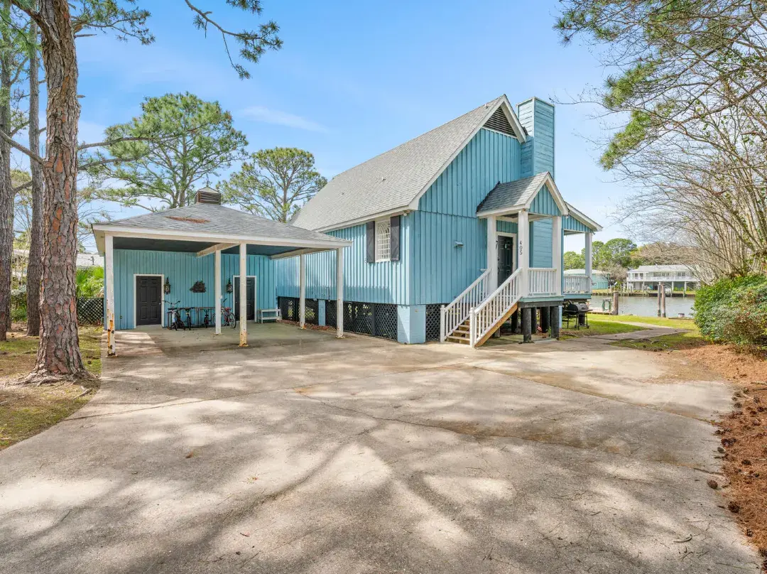Bayfront Home With Ample Outdoor Seating - Charming Coastal Retreat - Dauphin Island, AL