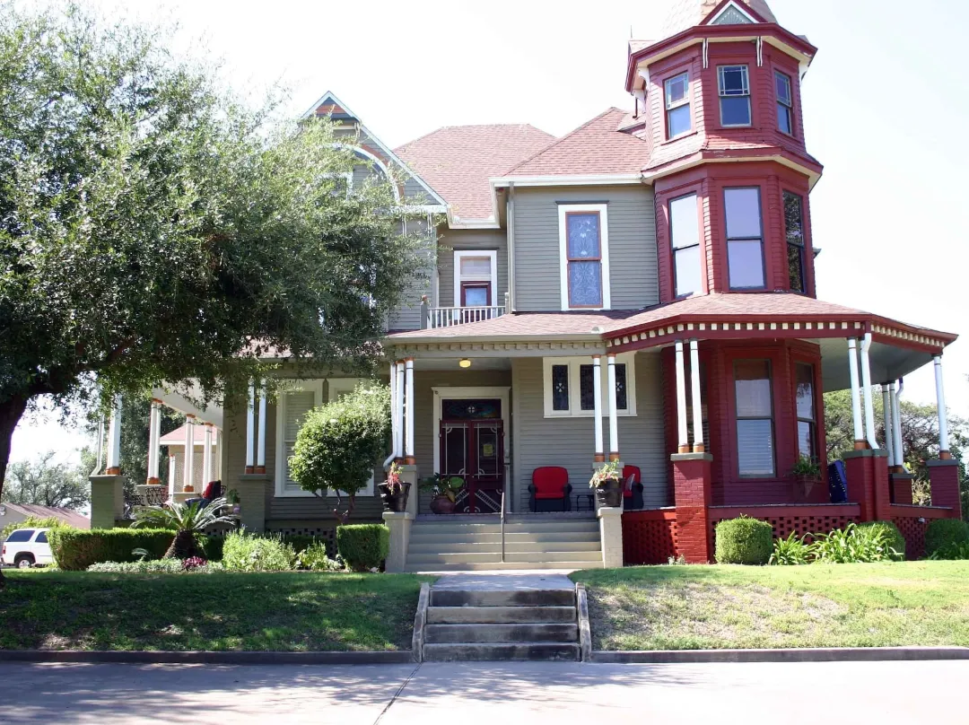 Angels Nest Bed And Breakfast - Weatherford, TX