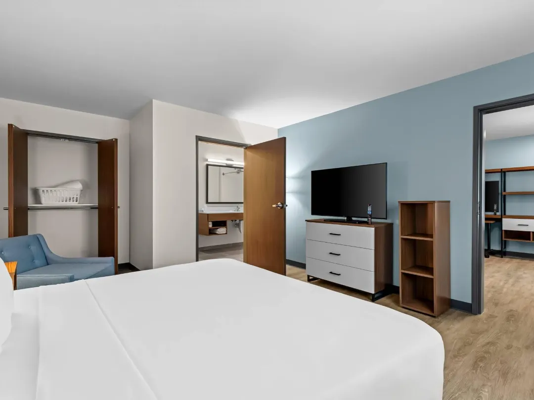 Everhome Suites Temecula - Temecula, CA