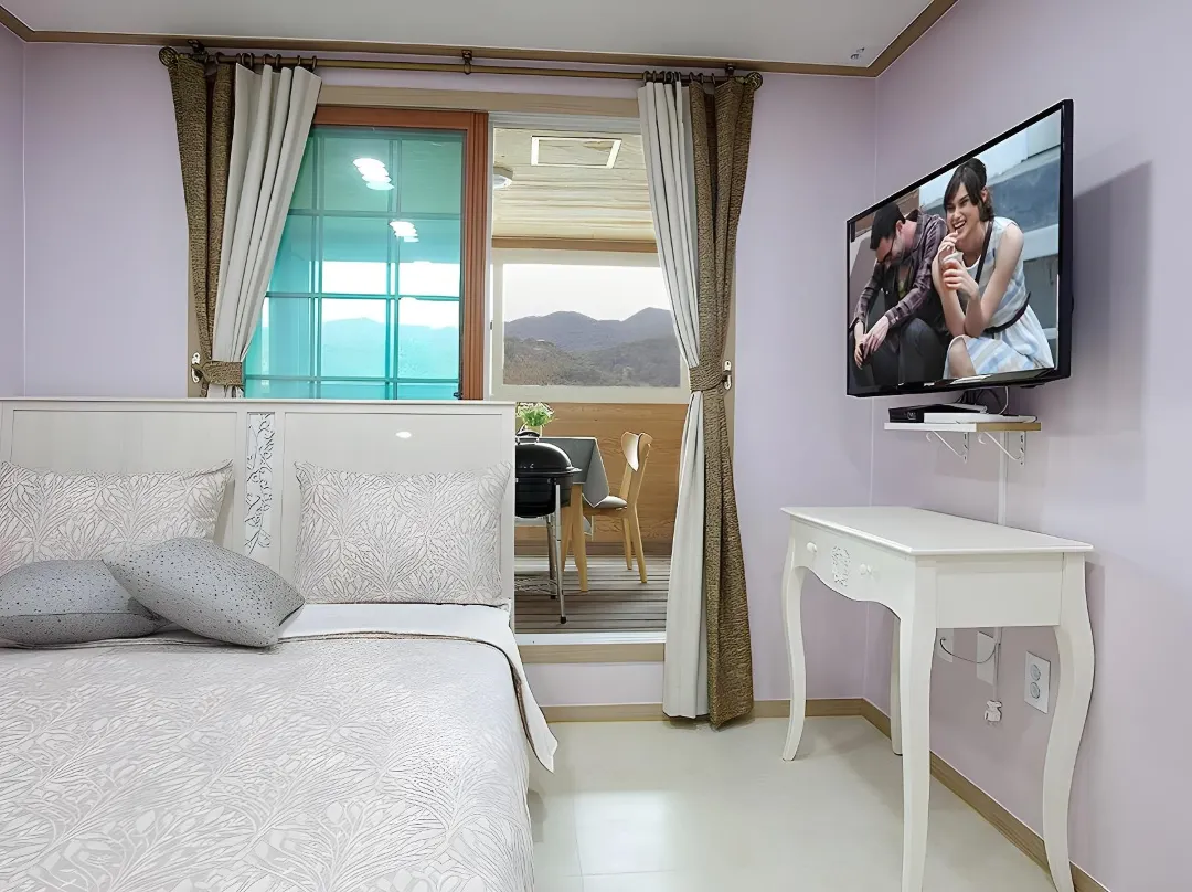 Kangchon Pine Tree Pension - Chuncheon-si