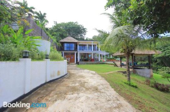 Villa Rinisha Rumah Senja Temukus Lovinaを宿泊予約-バリ島 | Trip.com