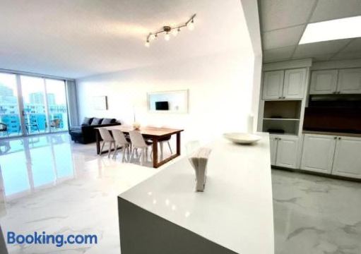 Zen Vacation Rentals Modern Penthouse Across Ocean,Sunny Isles Beach ...