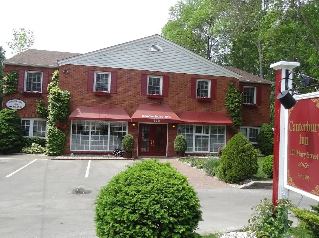 Canterbury Inn - Niagara-on-the-Lake