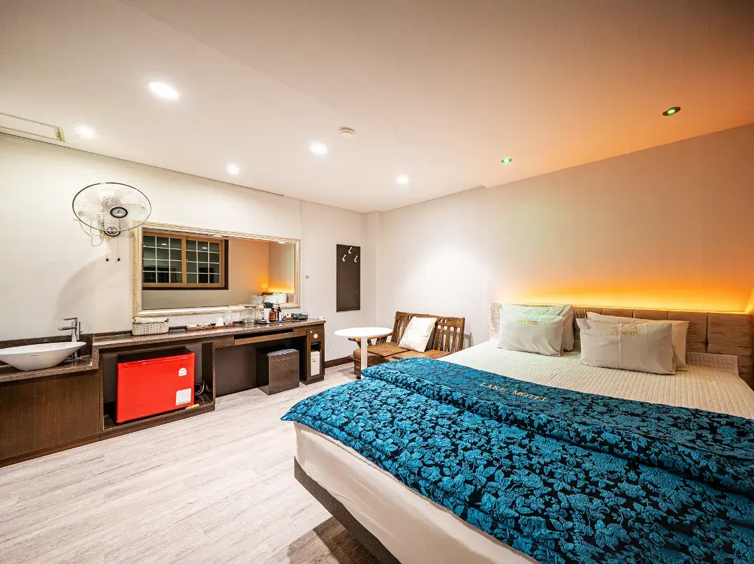 Gyeongju Lake Motel - Gyeongju-si