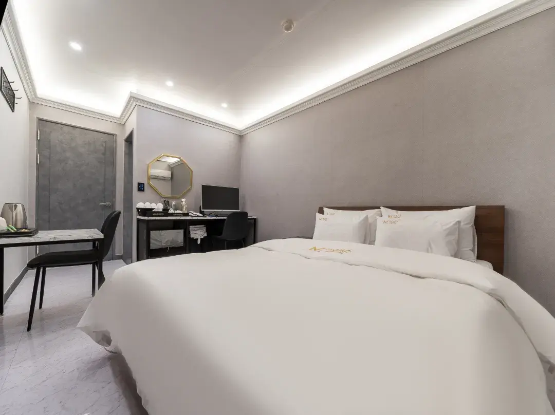 Momo Hotel - Bucheon-si