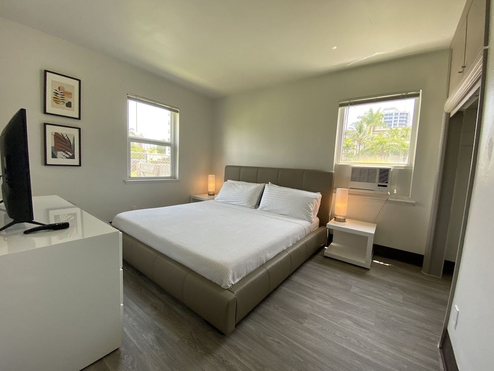 Rolo Beach Hotel - Hollywood, FL