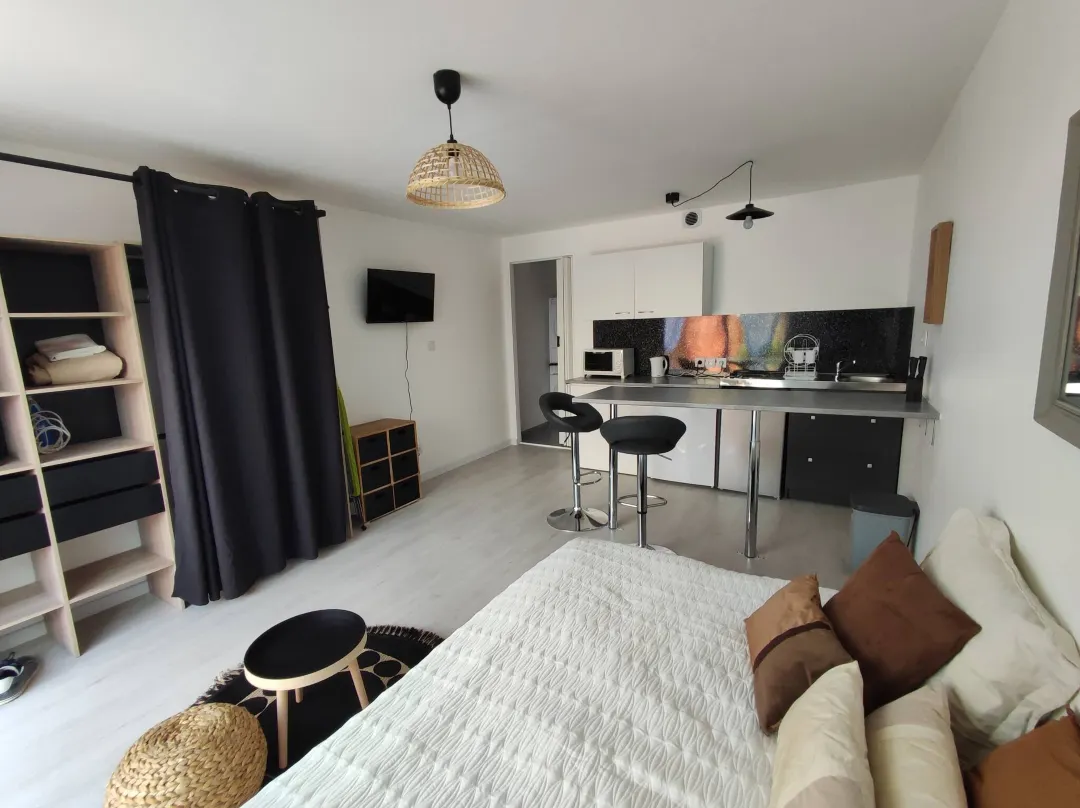 Appartement Avec 1&nbsp;Chambre De 25&nbsp;M² Et 1&nbsp;Salle De Bains Privée à Basse-yutz - Yutz