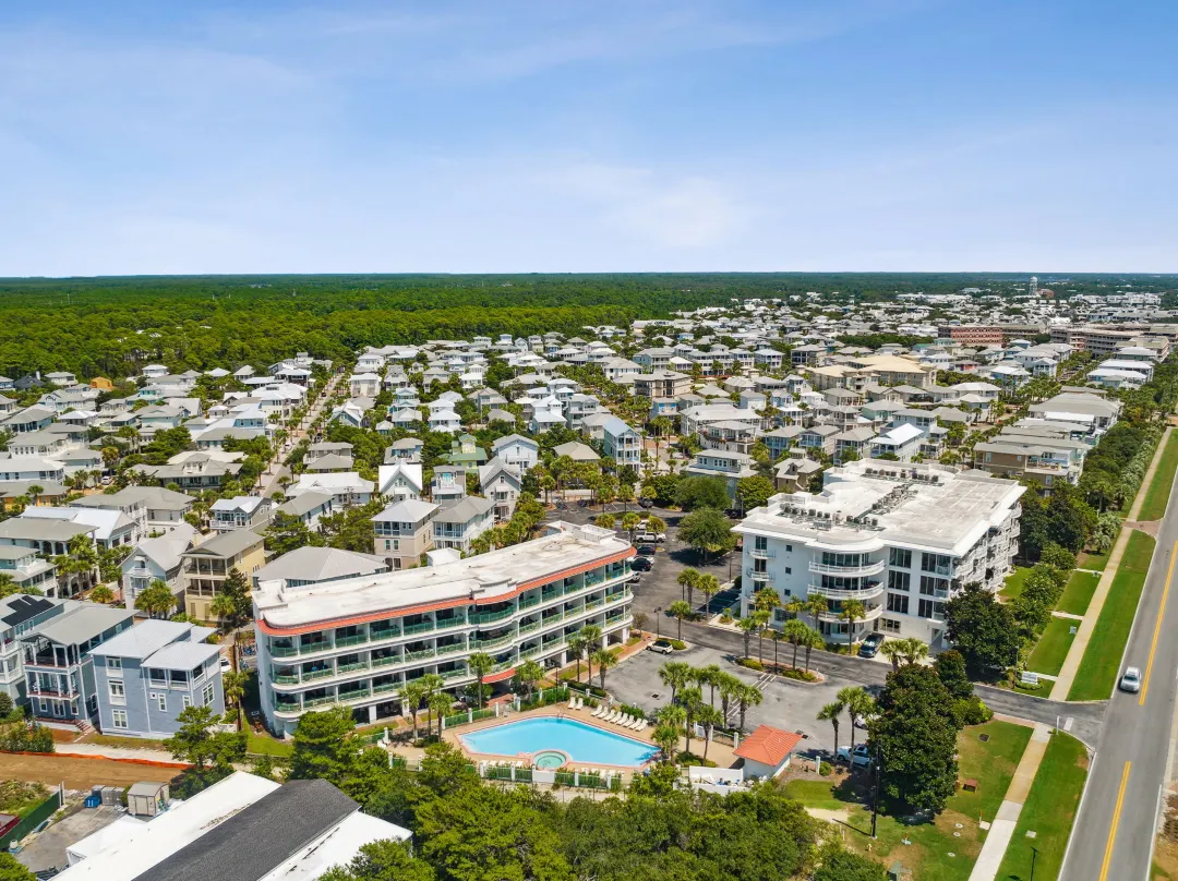 Gorgeous Outdoor Living And Pool Access - Tranquil Coastal Haven - Rosemary Beach, FL