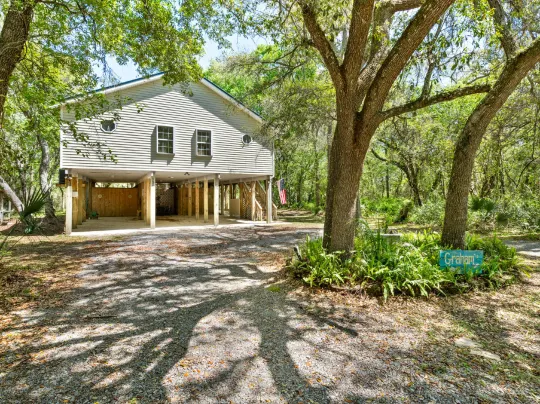 Spacious Living And Nature Oasis - Charming Serene Retreat - Dauphin Island, AL