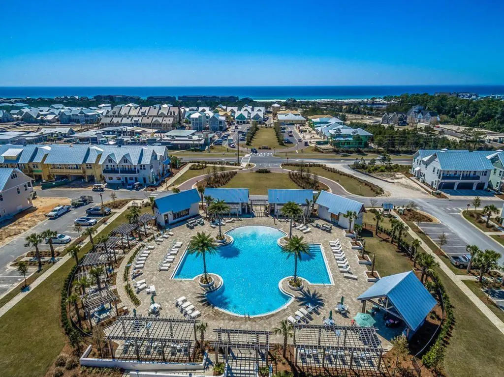 Community Pools And Fitness Center - Beautiful Coastal Haven - Rosemary Beach