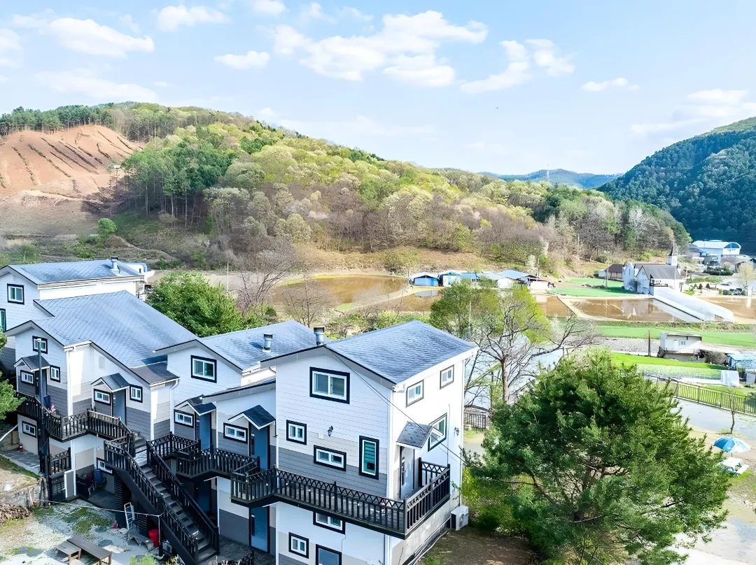 Hongcheon Deokine Pension - Yeoju-si
