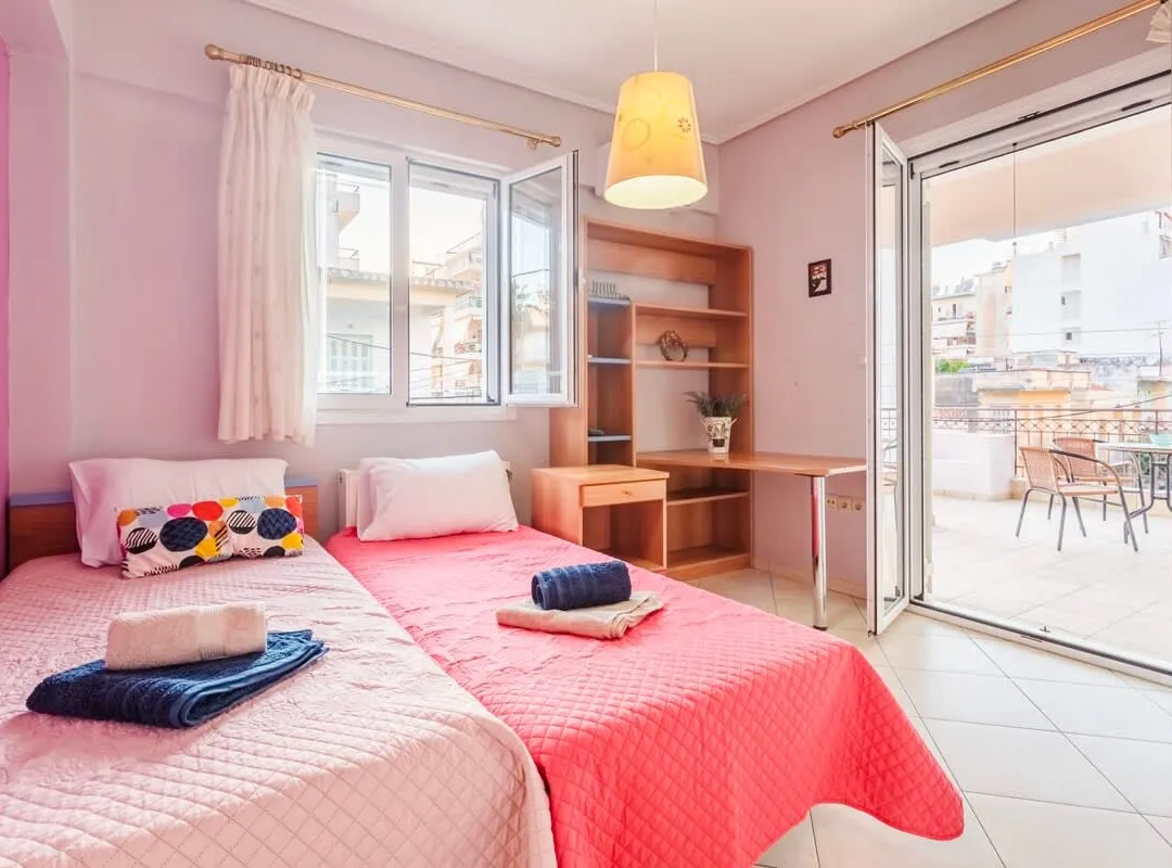 Spacious Urban Haven-family Home, Perfect Location - Kalamata