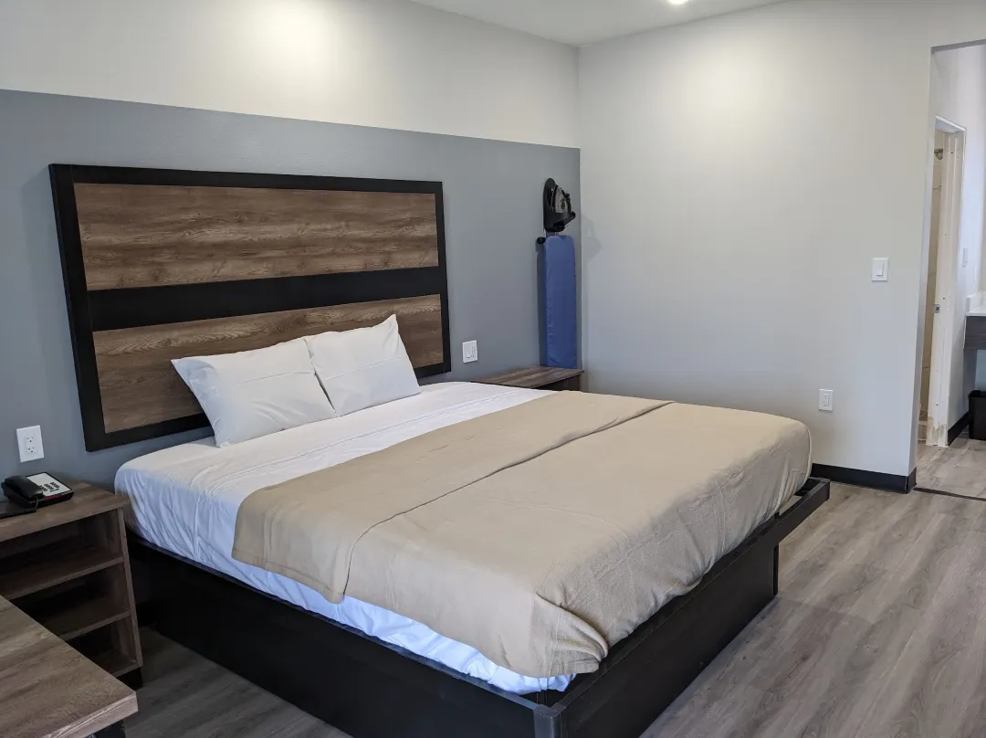 Captain Suites - Baytown, TX