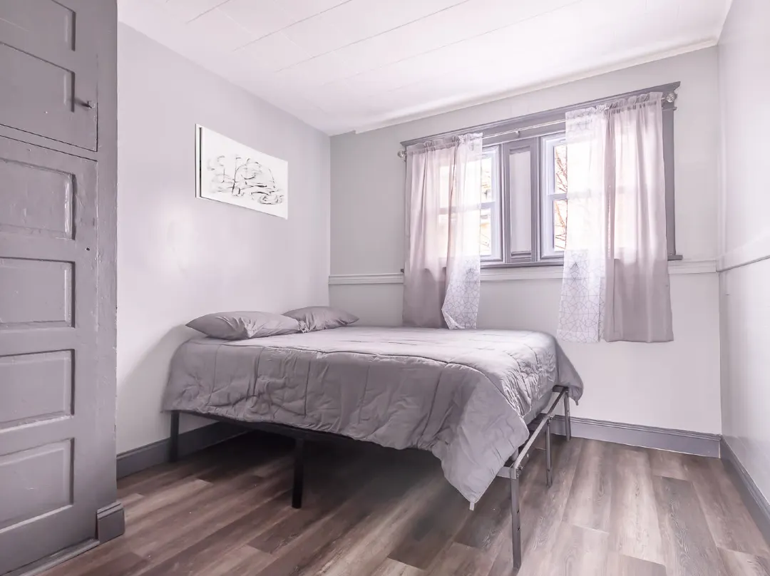 Spacious 6br 2bath Close The Falls - Niagara Falls