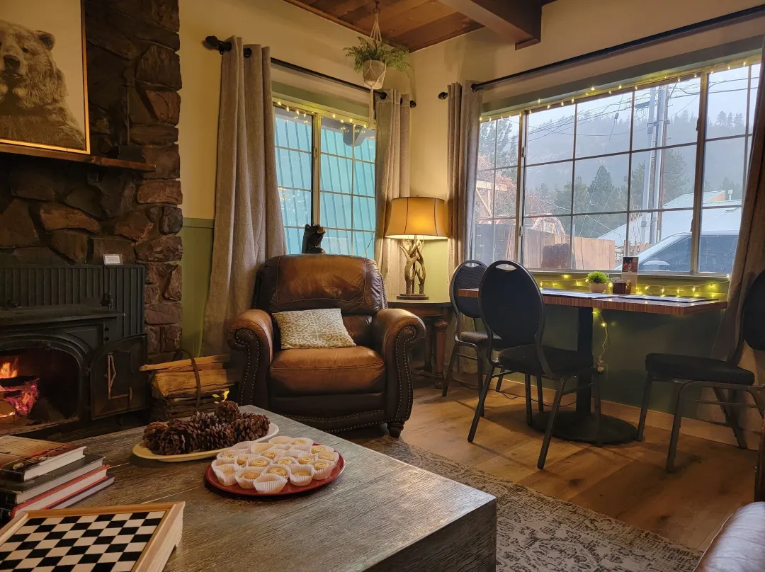 Cinnamon Bear Inn - Mammoth Lakes