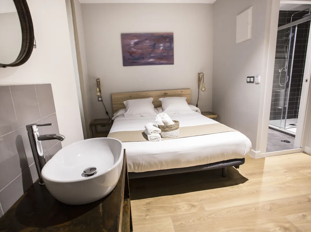 Hola Rooms - Madrid
