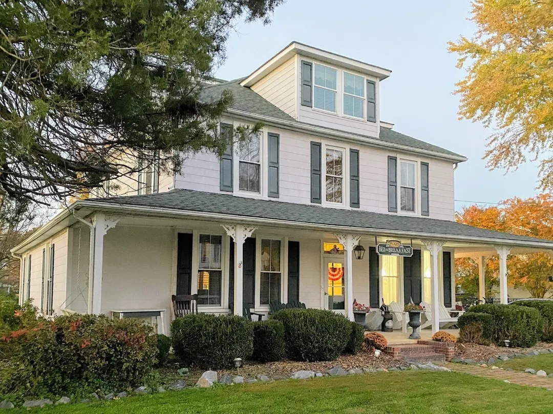Colonial Beach Plaza Bed & Breakfast - Colonial Beach, VA