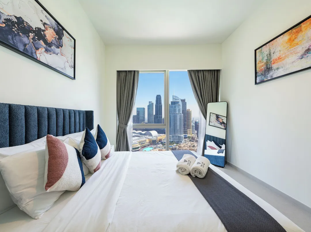 Full Burj Khalifa & Fountain View | Living & Bed - Dubai
