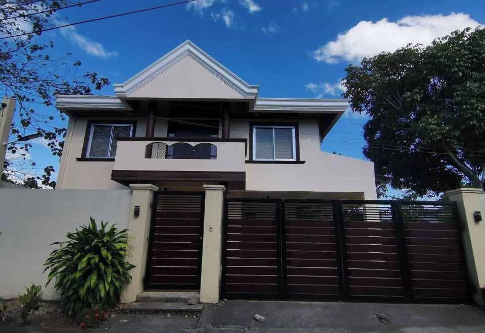 Cozy 3br home entry to CWC, Pili Golf, Naga, Bicol, Pili - 2025 Latest ...