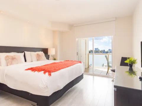 Golden Bay 408 - Sunny Isles Beach, FL