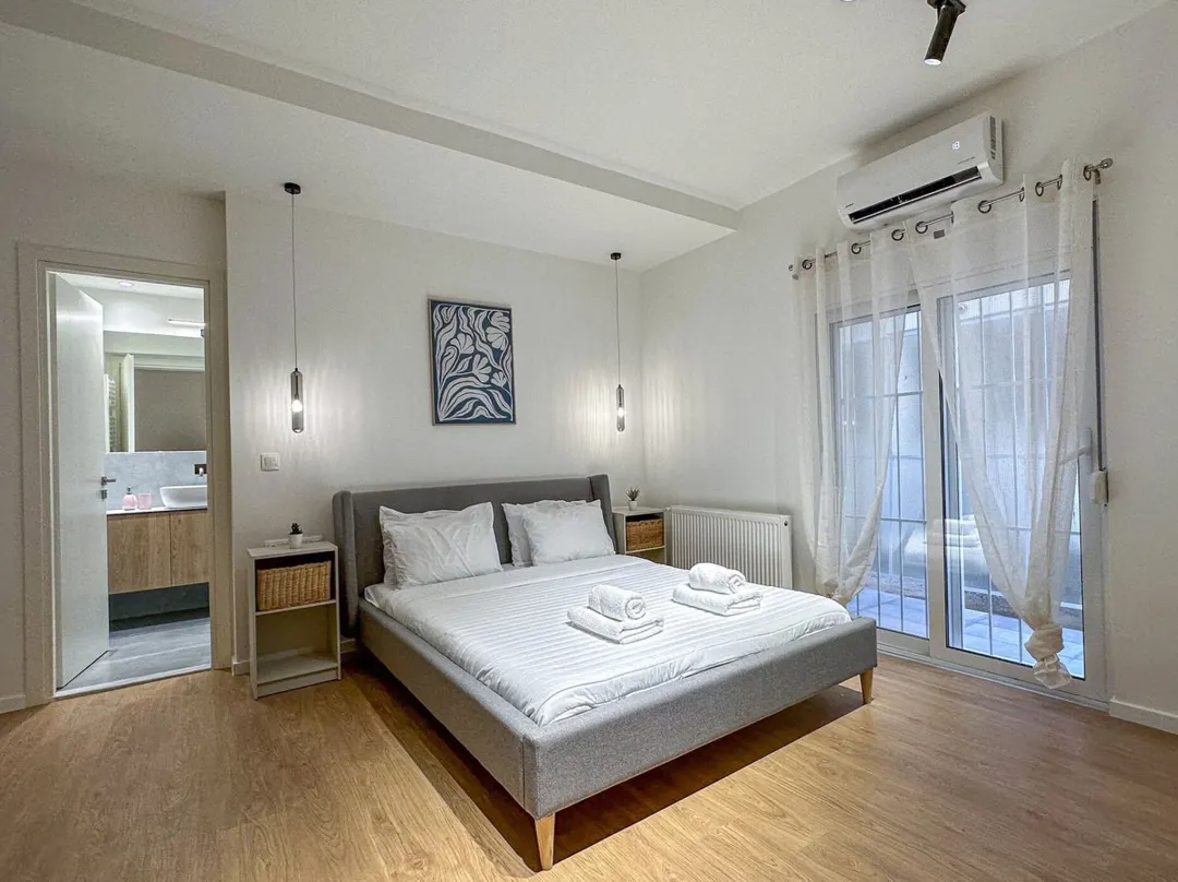 Liv - Modern Comfort Oasis In Pagrati - Grčija