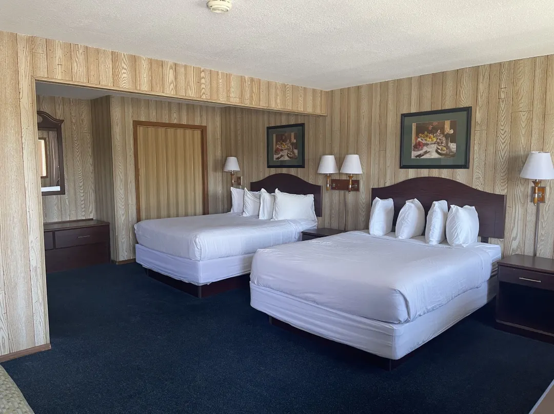 Saddle & Surrey Motel - Estes Park, CO