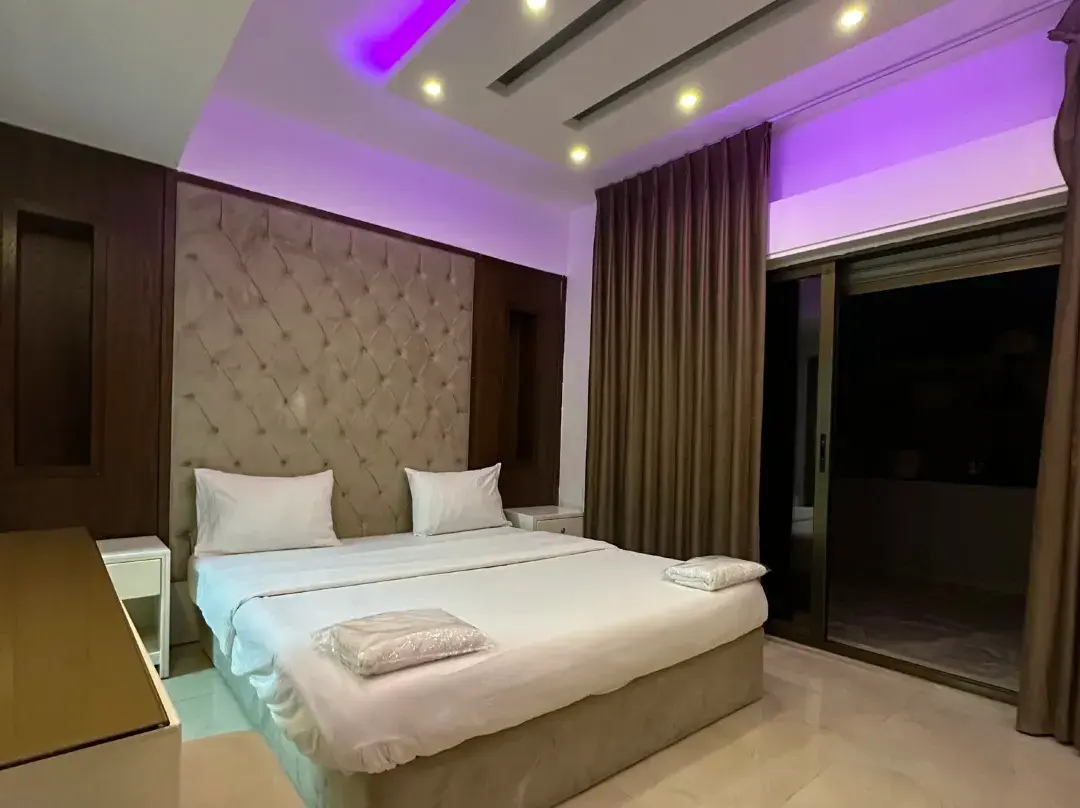 Jre Abdoun Rooftop 1bedroom Kh&sh 03 - عمّان