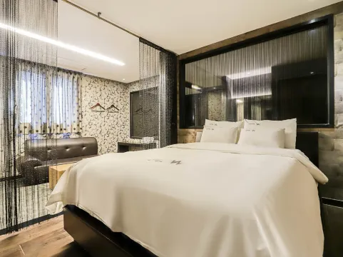 W1 Hotel Paju - Paju-si