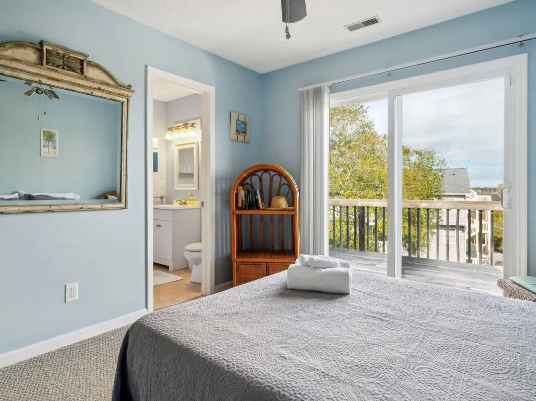 Walk To Beach, Private Deck, Family Fun - Topsail Beach, NC