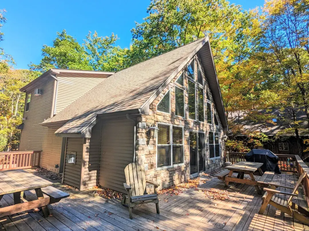 Hot Tub And Fire Pit - Charming Woodland Escape - Lake Harmony, PA