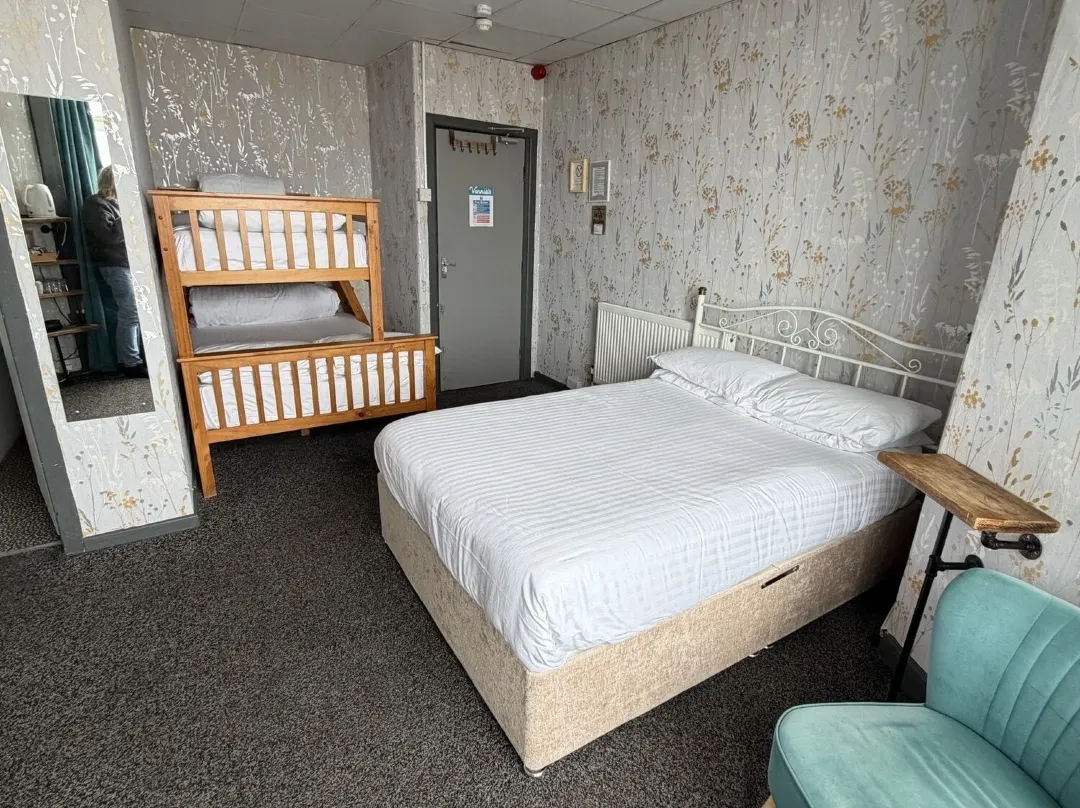 Vinnie's Family Hotel - Blackpool