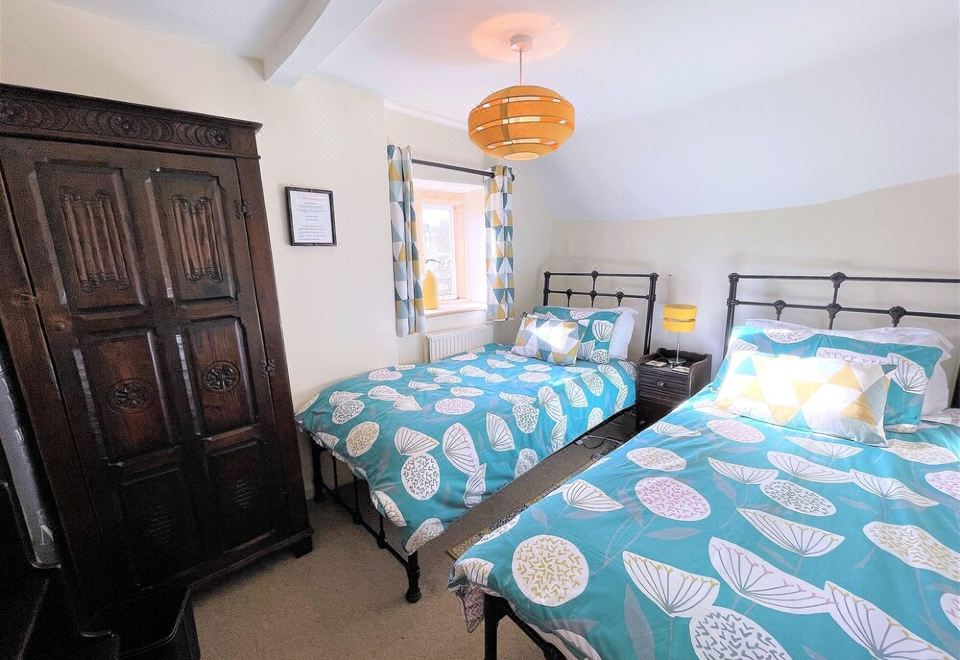 A Quaint Grade 11 Listed Detached Stone Cottage In Lower Slaughter with ...