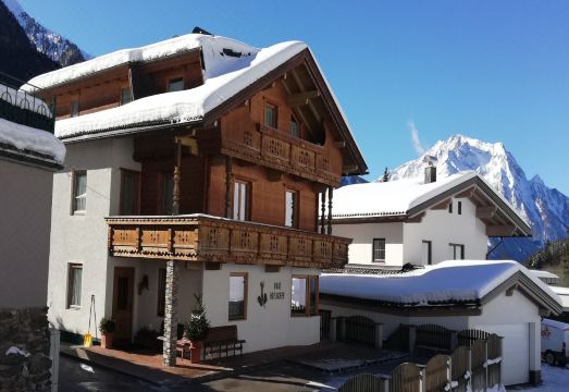 Chalet in Mayrhofen near Penken Ski Lift, Brandberg - 2026 Updated ...