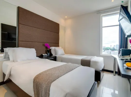 The One Hotel Makassar - Makassar