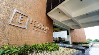 Essentia Luxury Hotel Indore-Indore Updated 2023 Room Price-Reviews ...